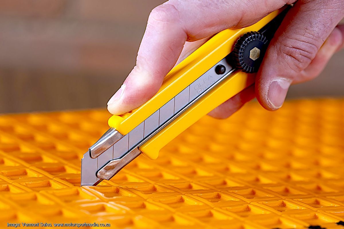 motorsource.co.za | Classic OLFA L-2 knife delivers the ultimate grip