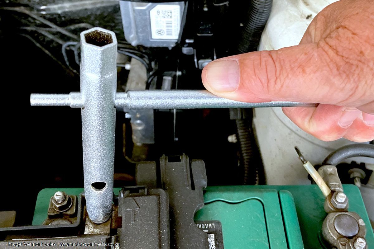 motorsource.co.za | Tubular sheet steel socket set does the job at a ...
